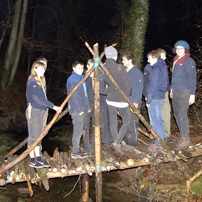 Eine neue Brücke über die Pfinz